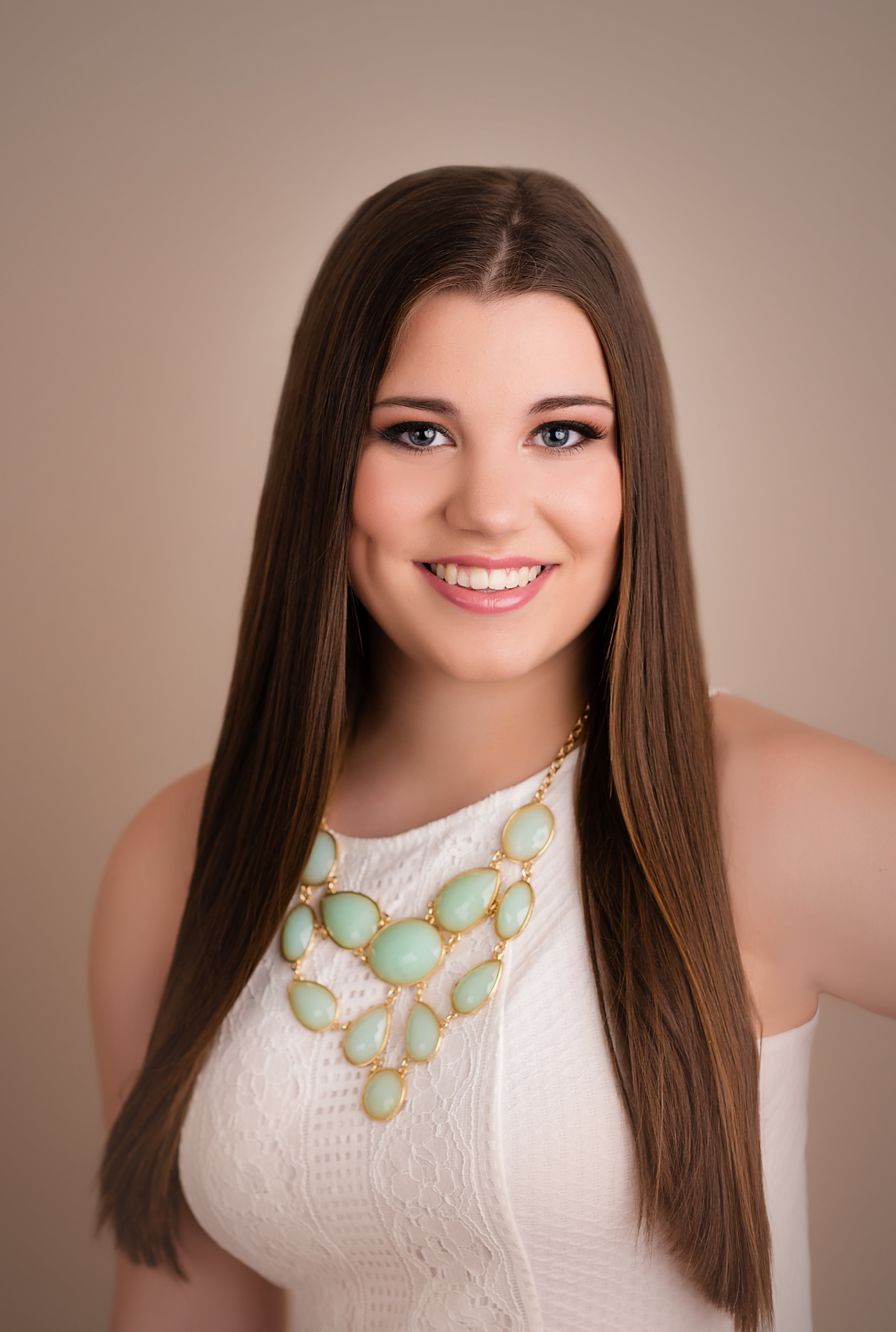 Hattie | Duluth Minnesota Grad Photo Makeup Artist « Derick Cich Makeup ...